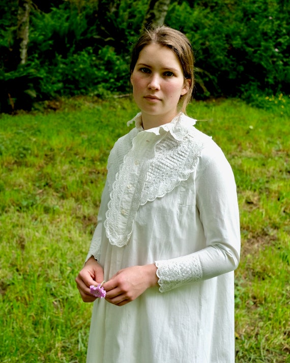 Victorian 1860s Nightgown Robe XS - Gem