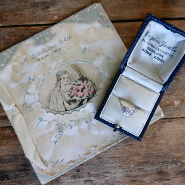 Ring Presentation - Etsy