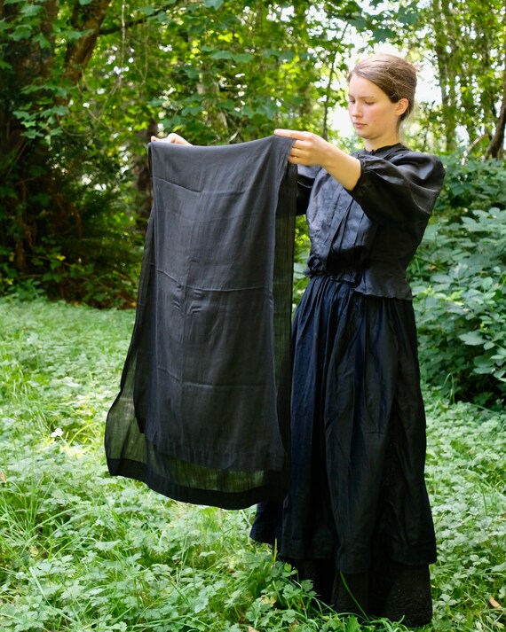 black victorian cotton - Gem