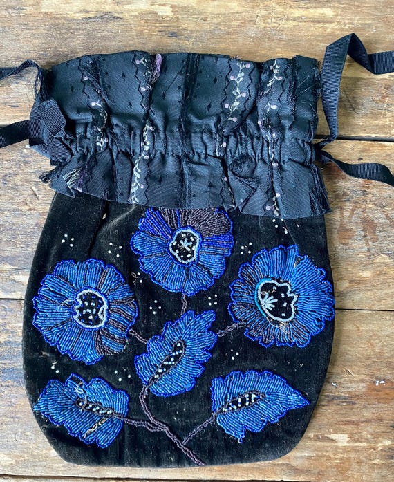 1830s Beaded Reticule - Gem