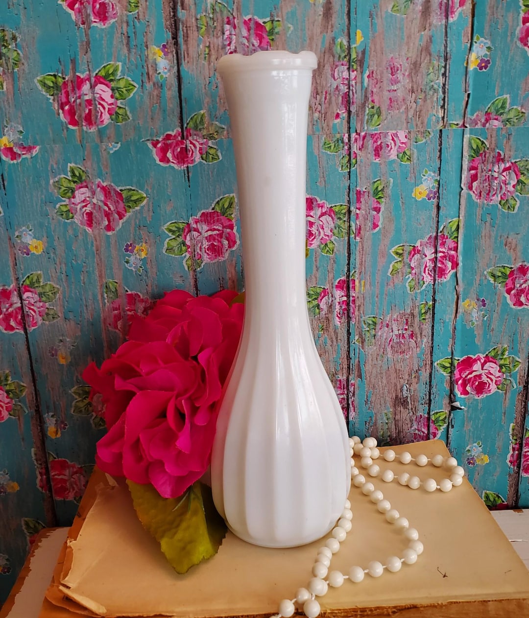Sweet Cottagecore Fluted Vintage Milk Glass Bud Vase, Grandmacore Decor ...