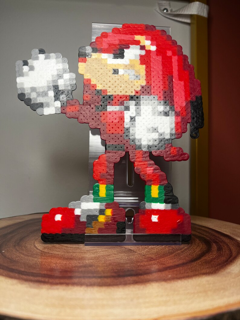 Pixel Art Knuckles Echidna. Sonic the Hedgehog 3. Perler Bead/ Fuse ...