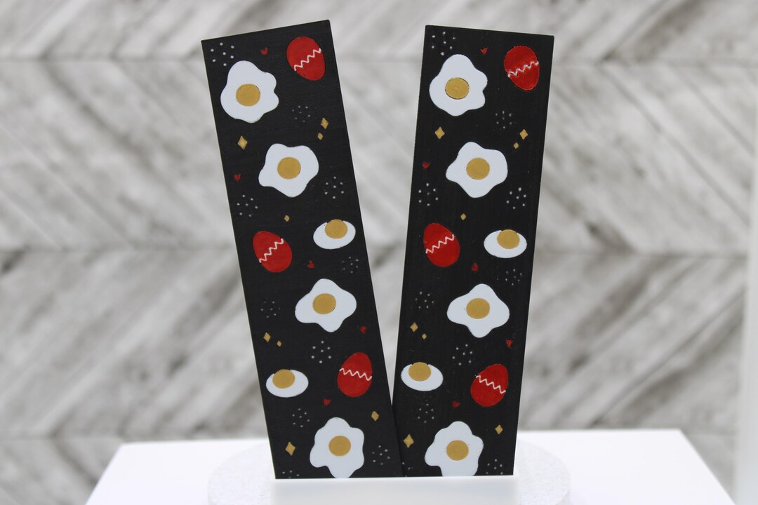 Egg Bookmark | Custom Design | 1mm | Whimsical | 3D Printed - Etsy