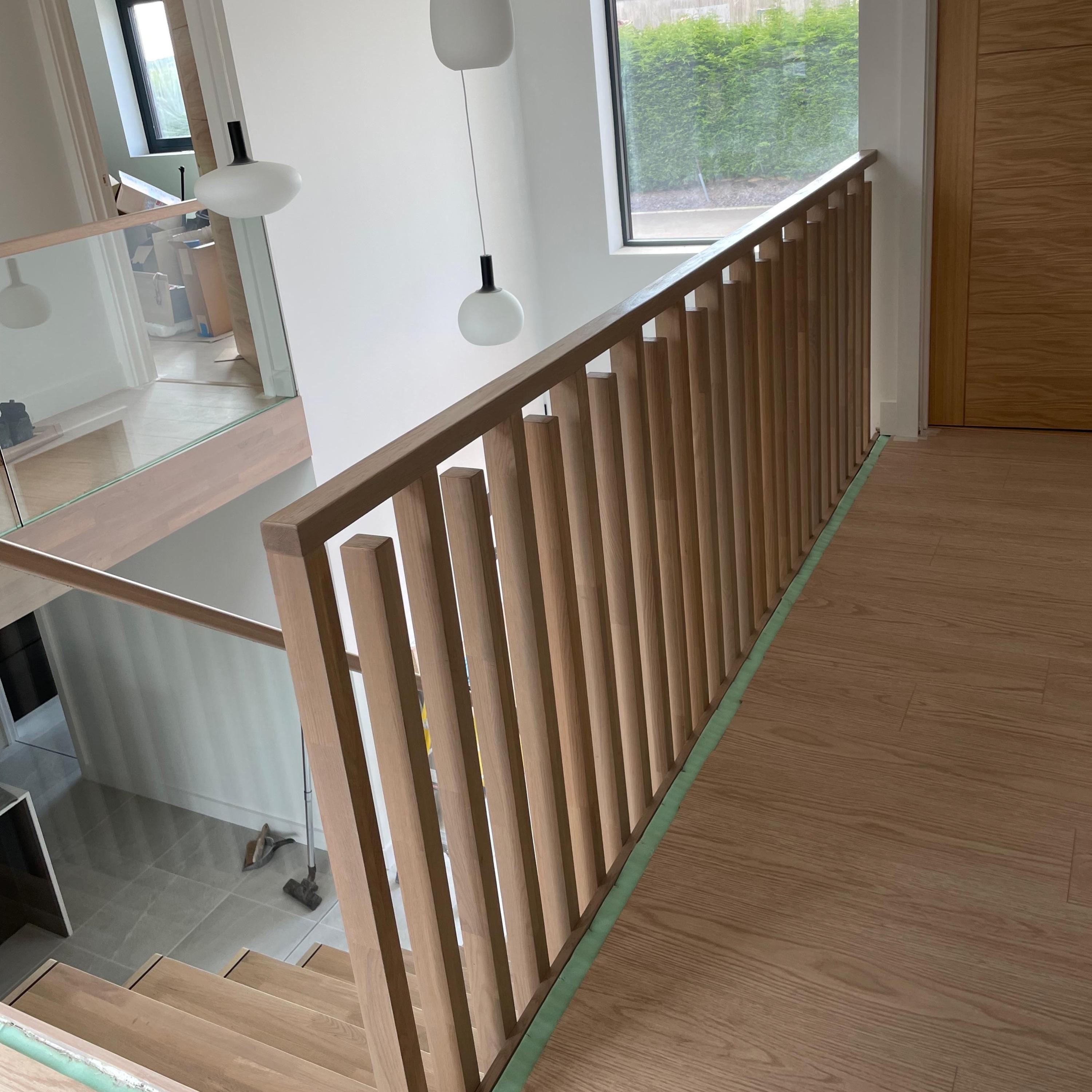 Central Spine Staircase Design / Modern Staircase - Steel & Oak Stairs ...