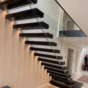 Floating / Cantilever Stairs, Oak Treads & Glass Balustrade, Led Lights ...