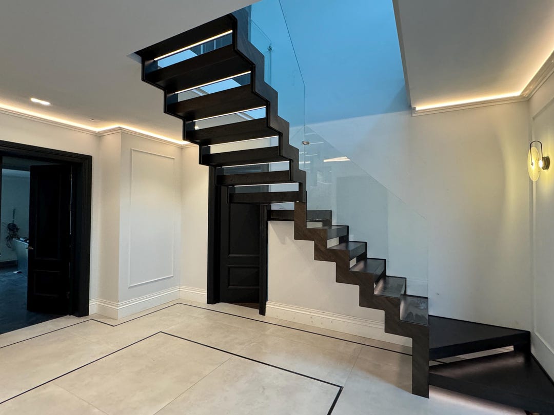 Zig-zag Staircase With Glass Balustrade - Modern Elegance for Your Home ...