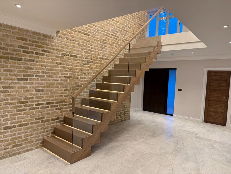 Closed Tread Staircase Design / Modern Staircase - Steel & Oak Stairs ...