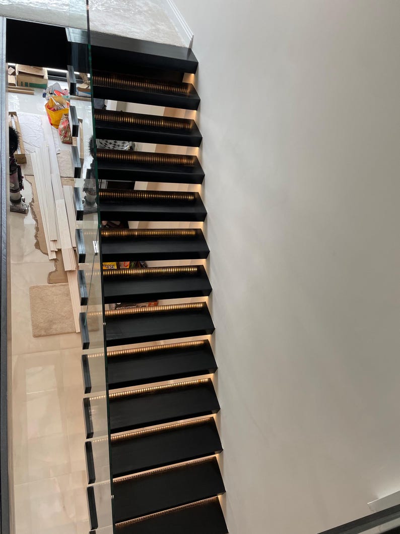 Floating / Cantilever Stairs, Oak Treads & Glass Balustrade, Led Lights ...