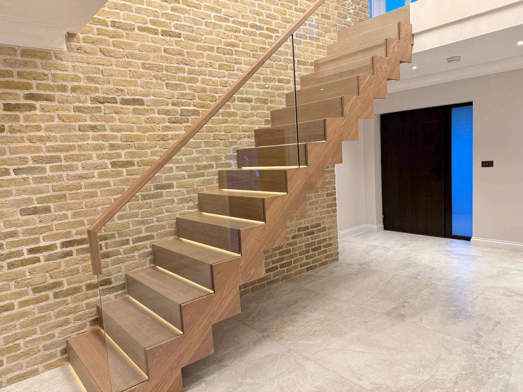 Closed Tread Staircase Design / Modern Staircase - Steel & Oak Stairs ...
