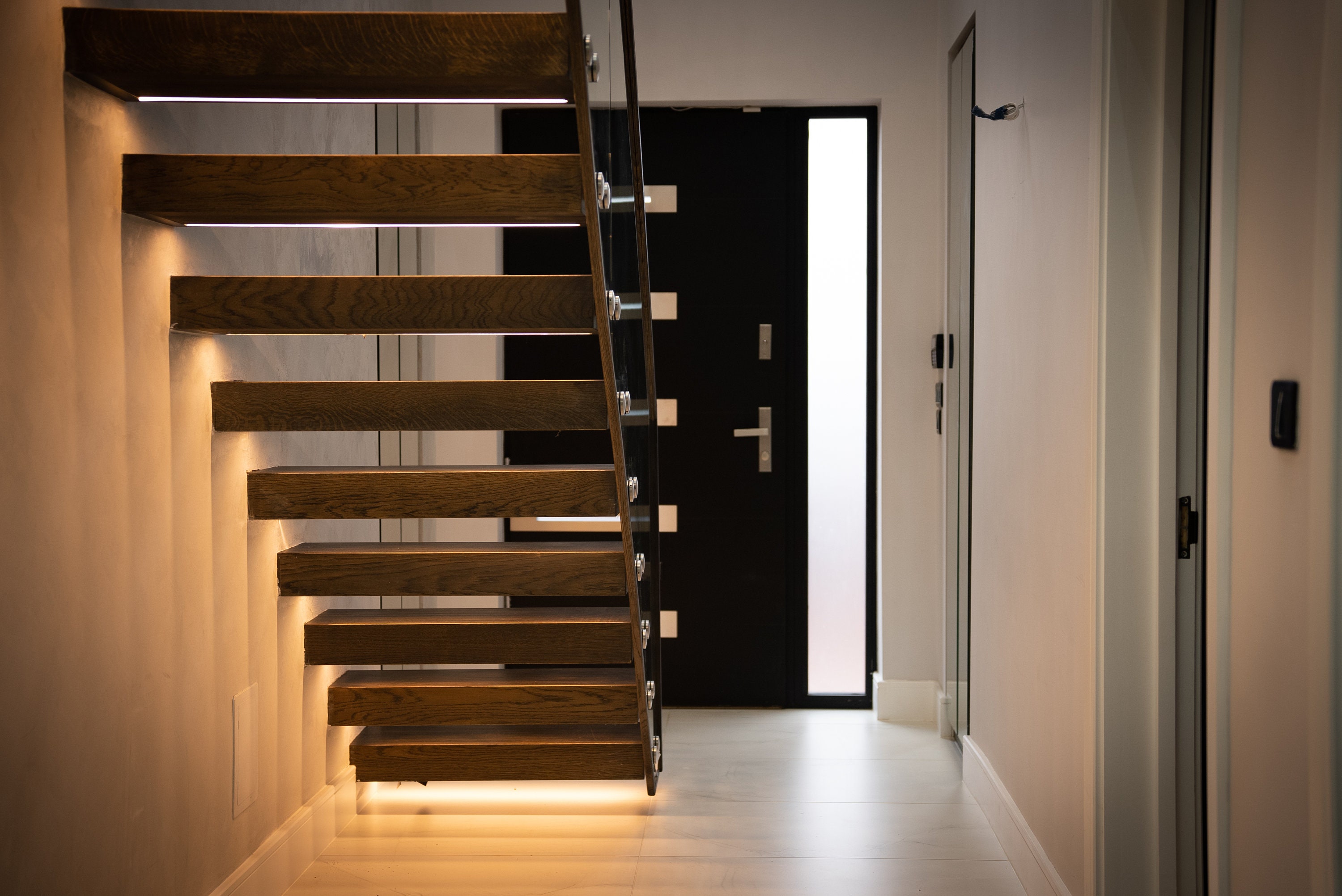 Floating Staircase, Oak Treads and Glass Balustrade - Etsy