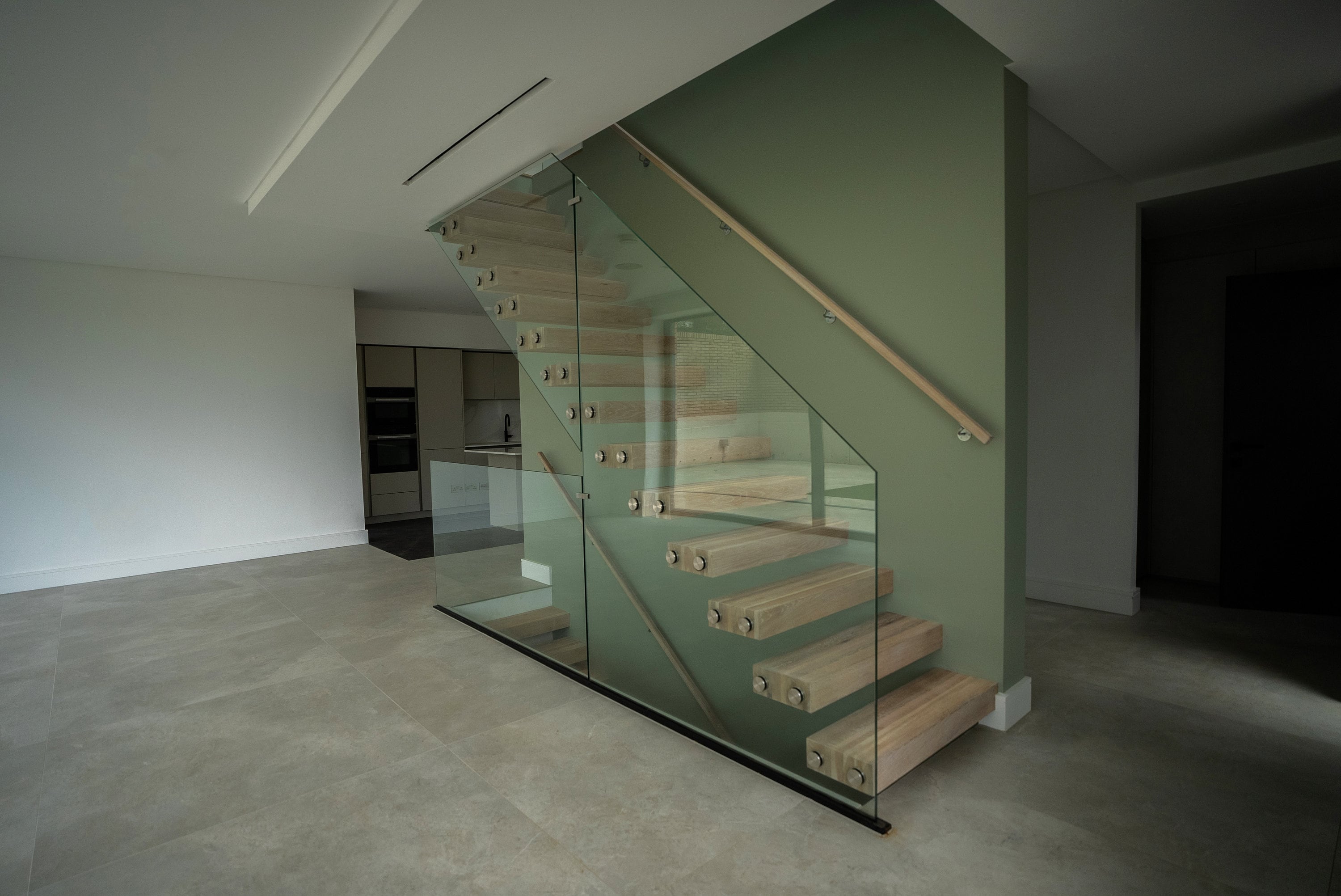 Floating Staircase / Cantilever Stairs/ Modern Stairs - Steel & Oak ...