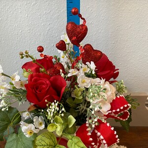 Valentine Heart Roses Arrangement Farmhouse Centerpiece - Etsy