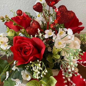 Valentine Heart Roses Arrangement Farmhouse Centerpiece - Etsy