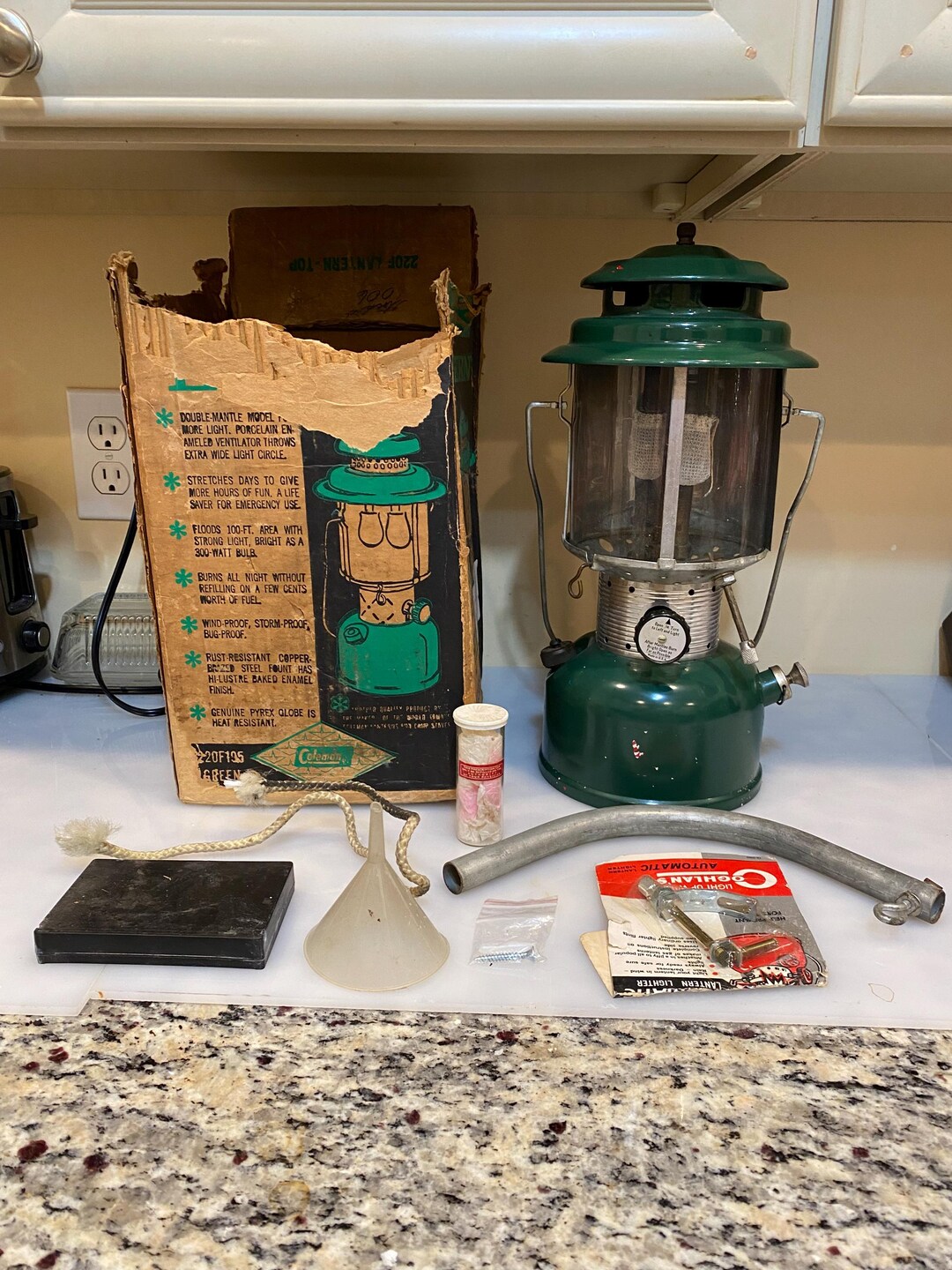 Vintage 1981 Coleman Double Mantle Camping Lantern With Accessories & Original Box. Camping ...