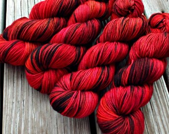 Red variegated yarn | Etsy