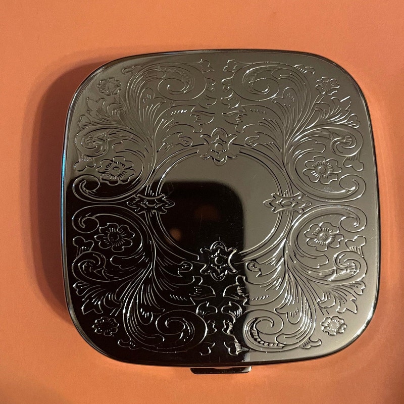 Clip on Pill Box - Etsy