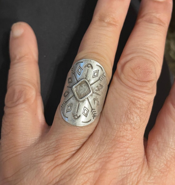 Vintage Medieval Gothic Hieroglyphic Sheath Ring w/ a… - Gem