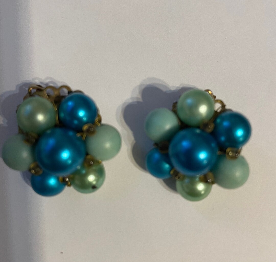 Vintage Pale/turquoise Blue Pearl Flower Cluster Gold Brass Clip-on ...