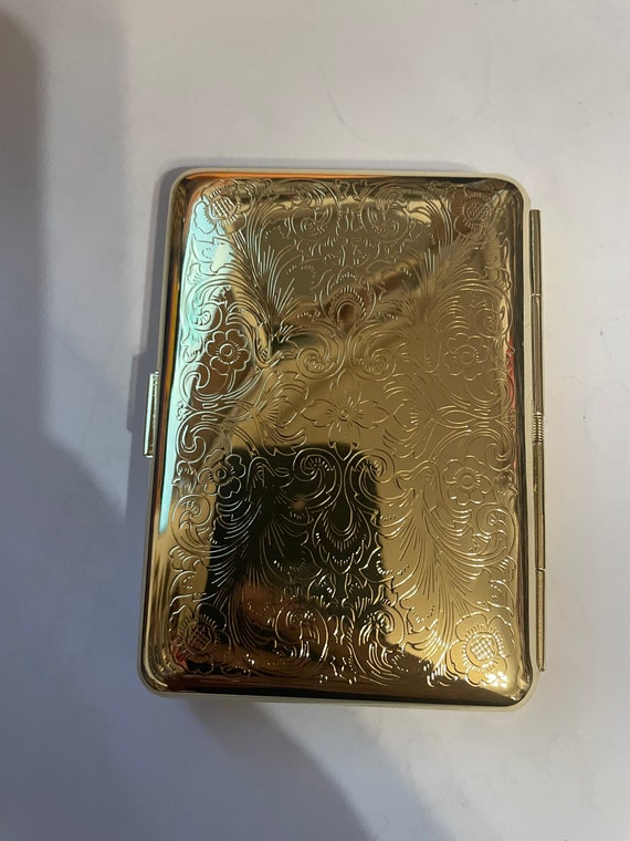 Gold Victorian Scrolls