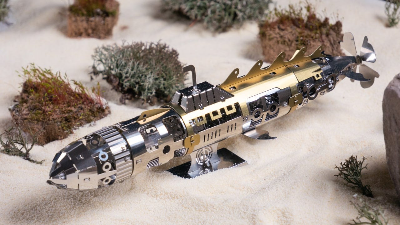 Model Submarine With Tool Kit, 3D DIY Scale, Elusive Nautilus, Moving ...