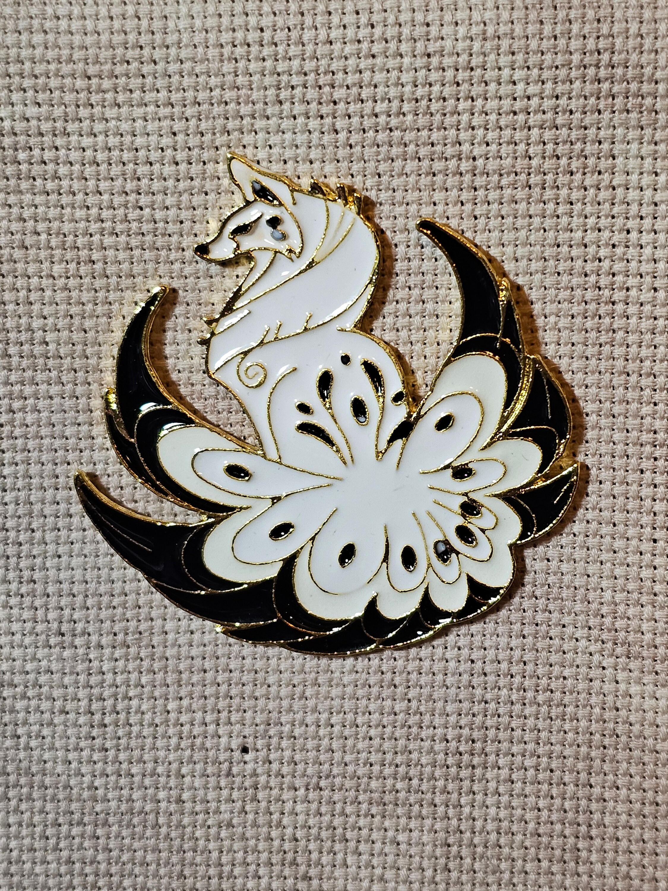 Kitsune Fox Magnetic Needle Minder for Embroidery Cross Stitch ...