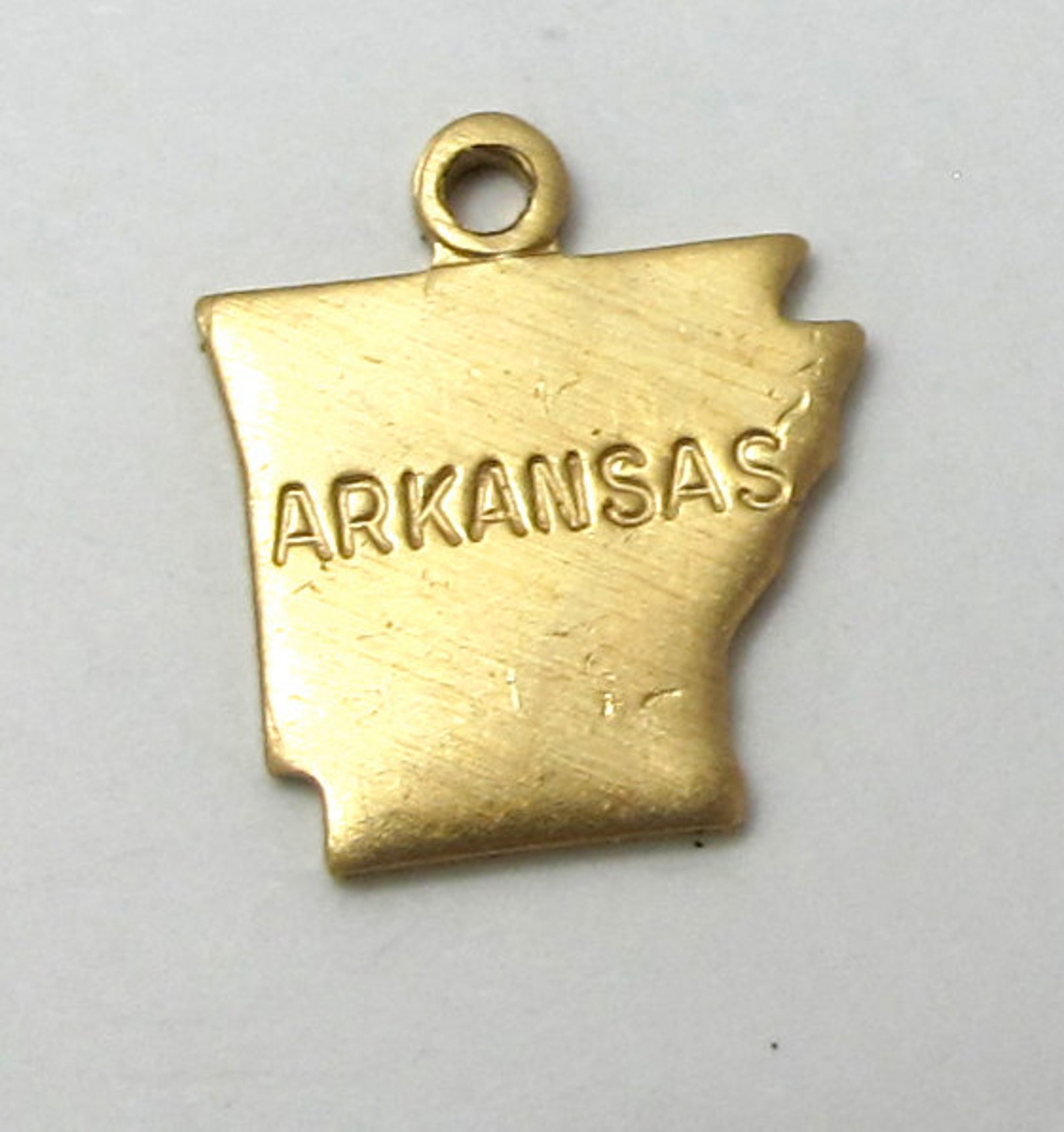 Engraved Tiny Raw Brass Arkansas State Charms 6X A403-A | Etsy