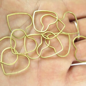 Raw Brass Heart Shape Wire Charms (24x) (K218-A) - Etsy