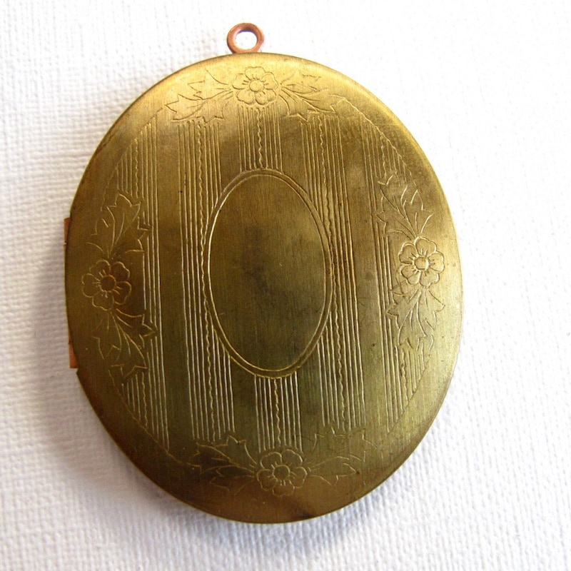 Large Oval Locket - Etsy