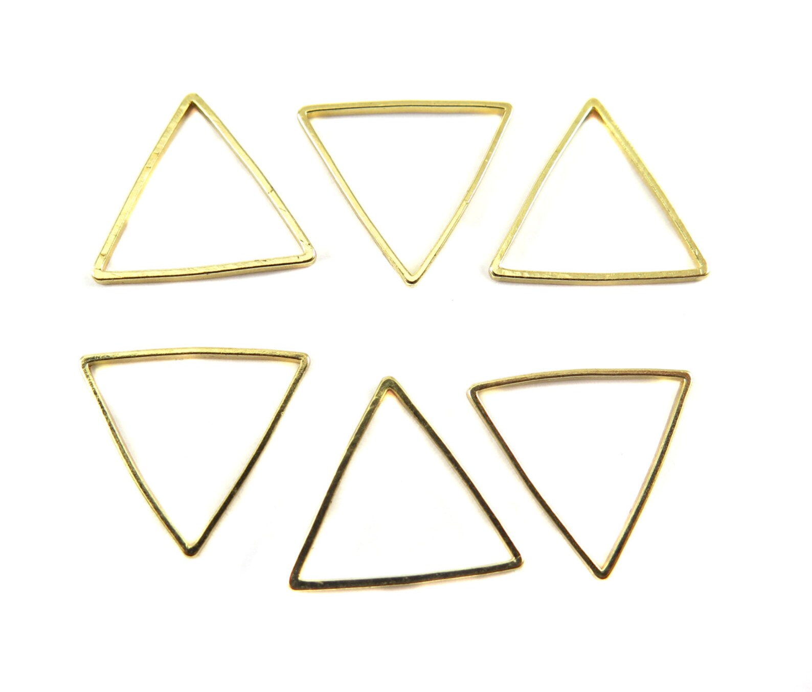 Tiny Goldplated Triangle Shape Wire Charms (12x) (K228-C) - Etsy