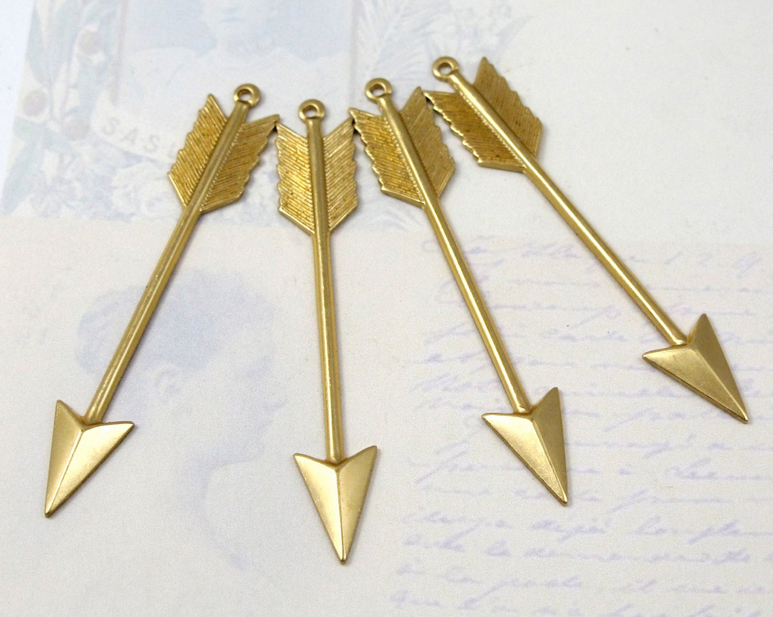 Brass Arrow Pendants (2x) (M798-A) - Etsy