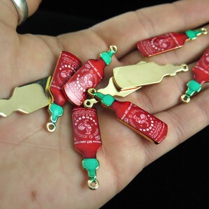 18K Gold Plated Sriracha Bottle Charms (2x) (K312-C) - Etsy
