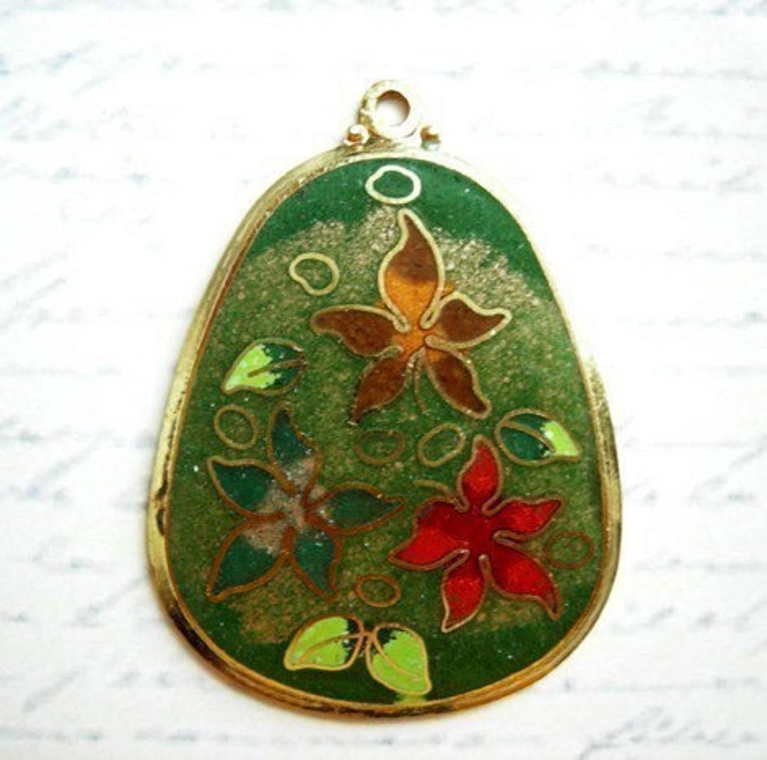Vintage Spring Enamel Flower Pendant (E507) - Etsy