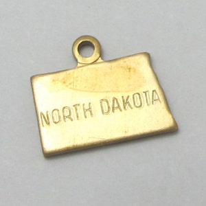Engraved - Tiny Raw Brass North Dakota State Charms (6X) (A433-A) - Etsy
