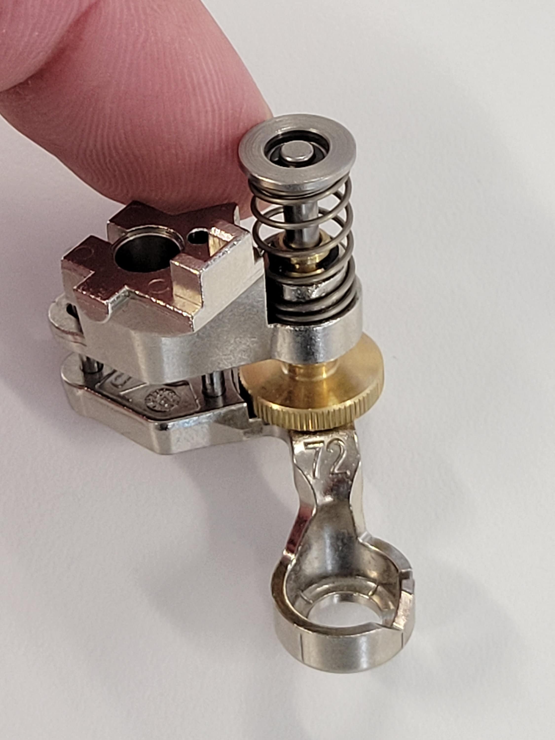 Bernina Adjustable Ruler Foot With Slit 72S - Etsy