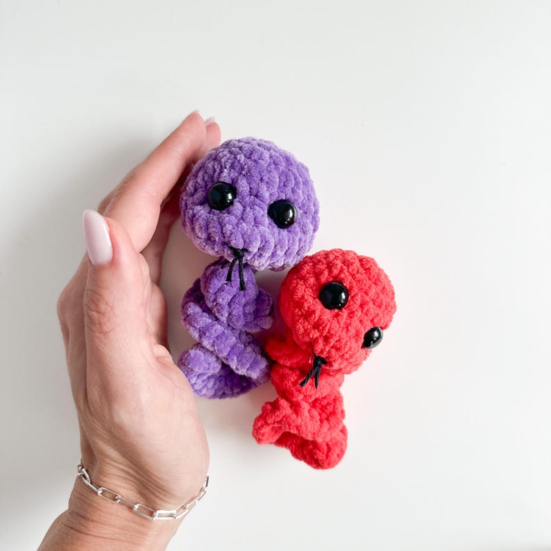Crochet PATTERN Snake Keychain, No Sew, Amigurumi Tutorial PDF in ...