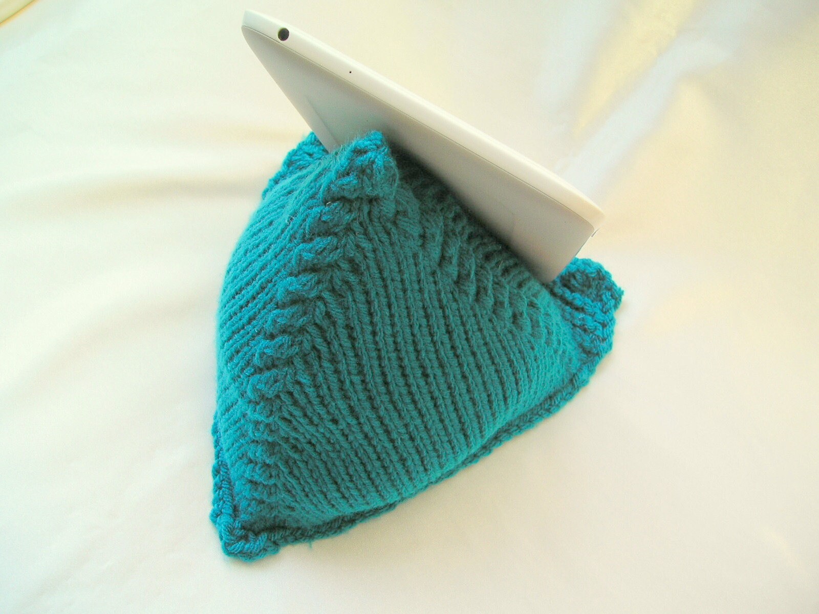 Tablet Buddy Knitting Pattern ~ Ipad, Tablet, Smartphone, Kindle, And ...