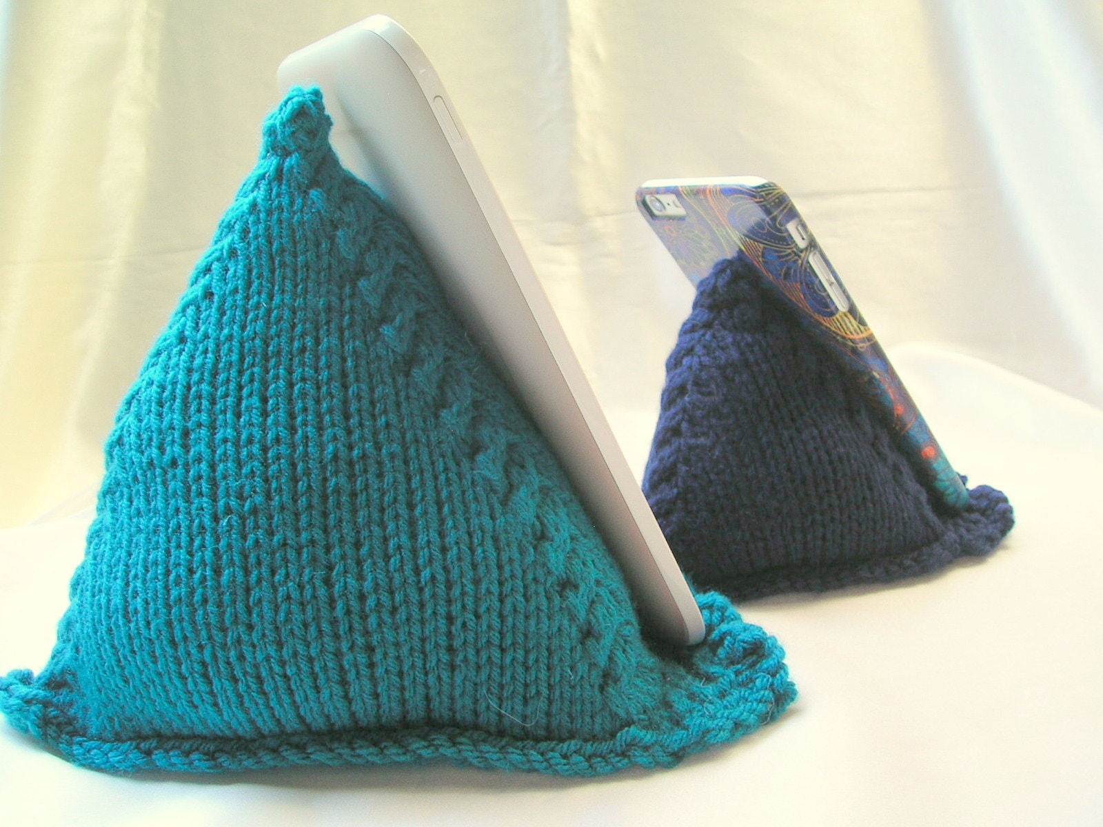 Tablet Buddy Knitting Pattern ~ Ipad, Tablet, Smartphone, Kindle, And ...