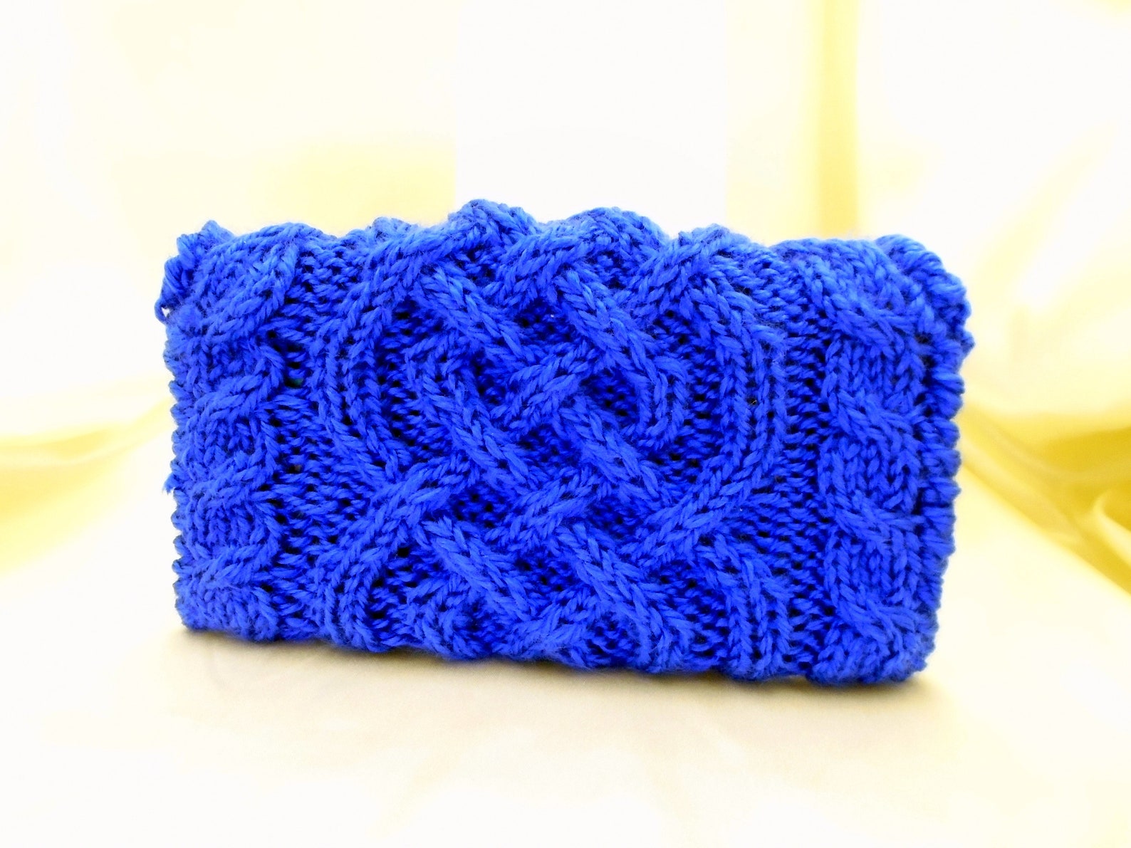 Knit Cell Phone Case Cable Knit Pattern ~ PDF Cable Knit Cozy ...
