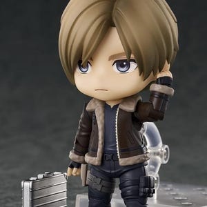 Leon S Kennedy Chibi/ Good Smile Company Resident Evil 4: Leon S ...
