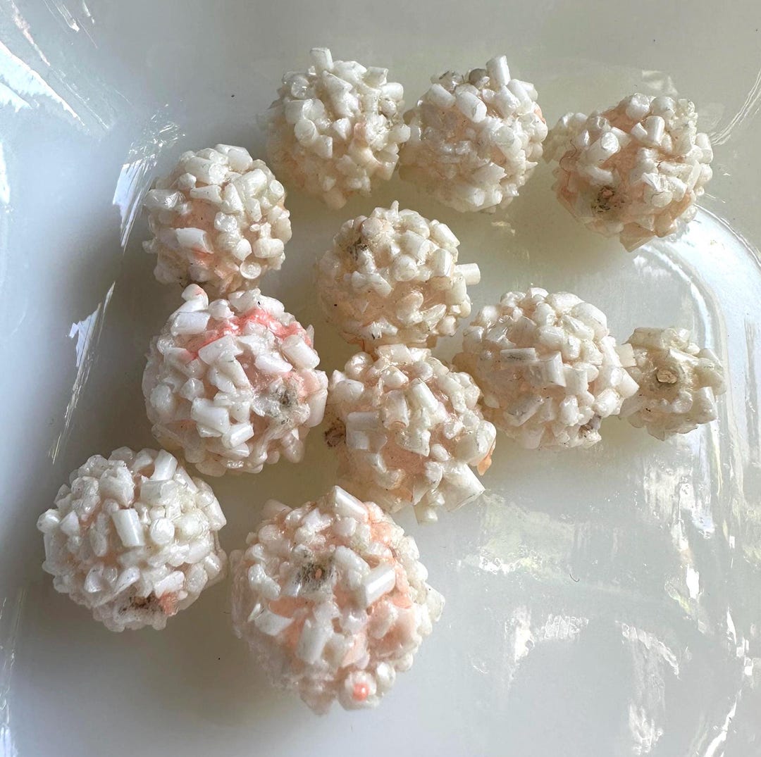 10ct Vintage West German 1950's Popcorn Sugared Cream Coral Swirl Beads ...