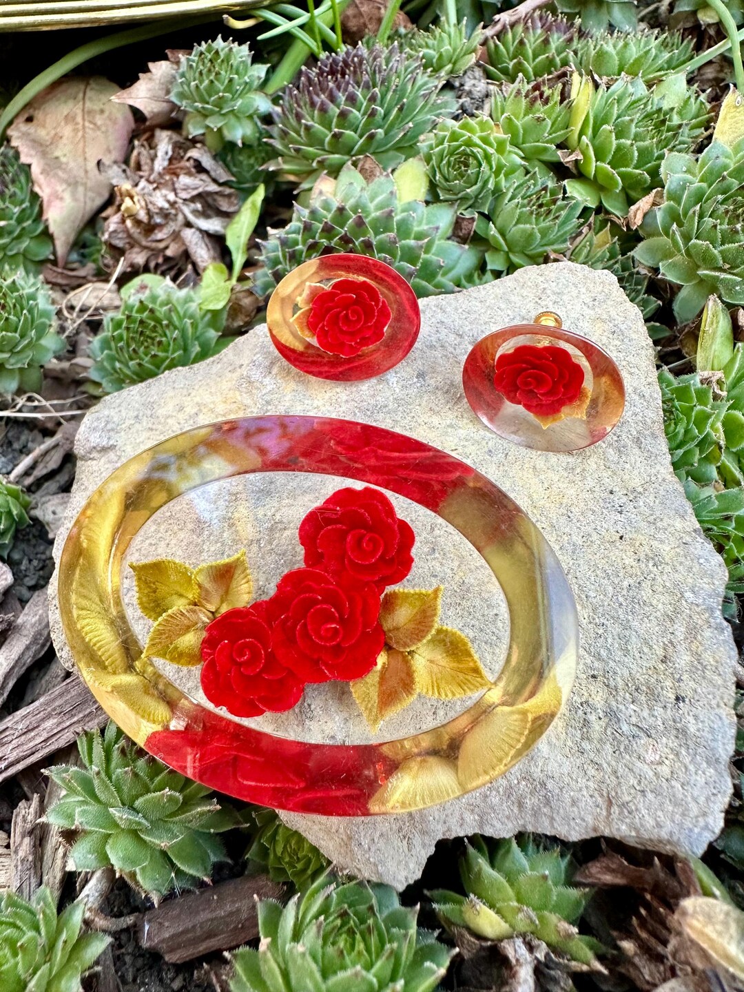 Vibrant 1950's Velvet Red Roses on Ice Relief Carved Lucite Brooch and ...