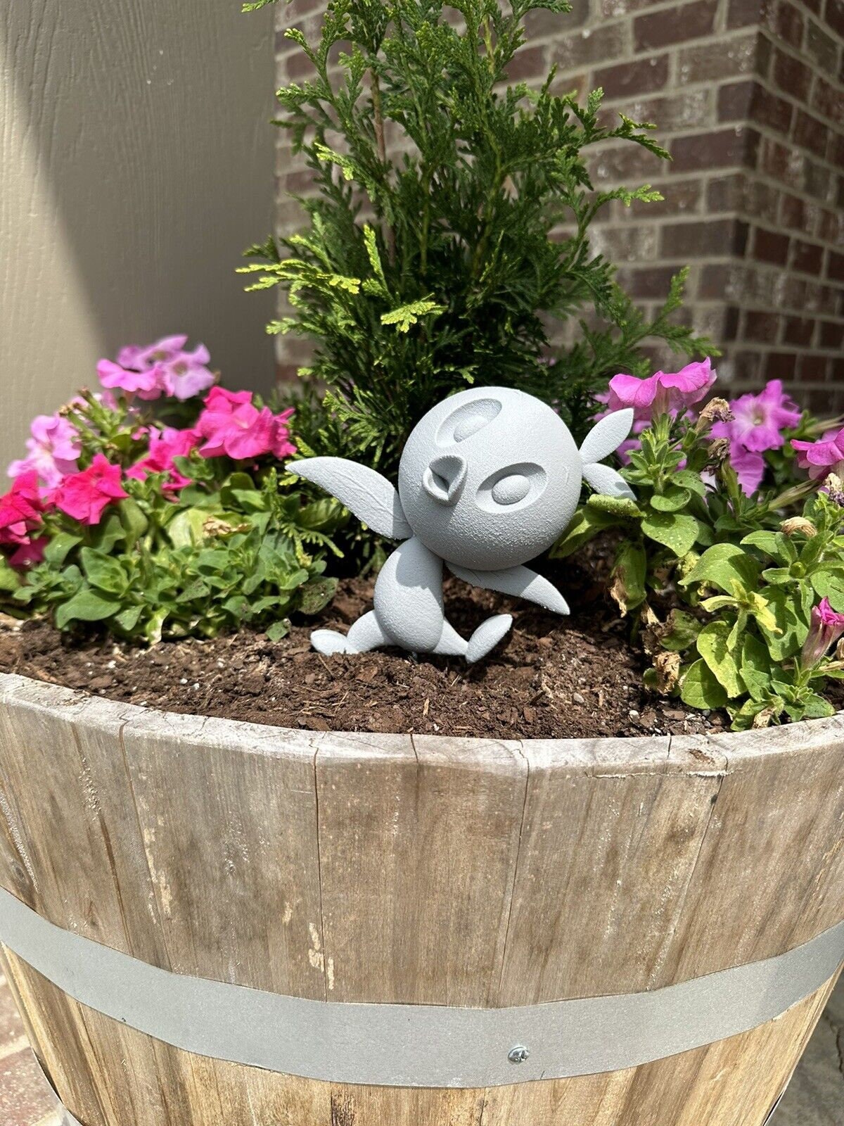 Orange Bird Garden Statue Decor Flower Magic Characters Disney Epcot ...