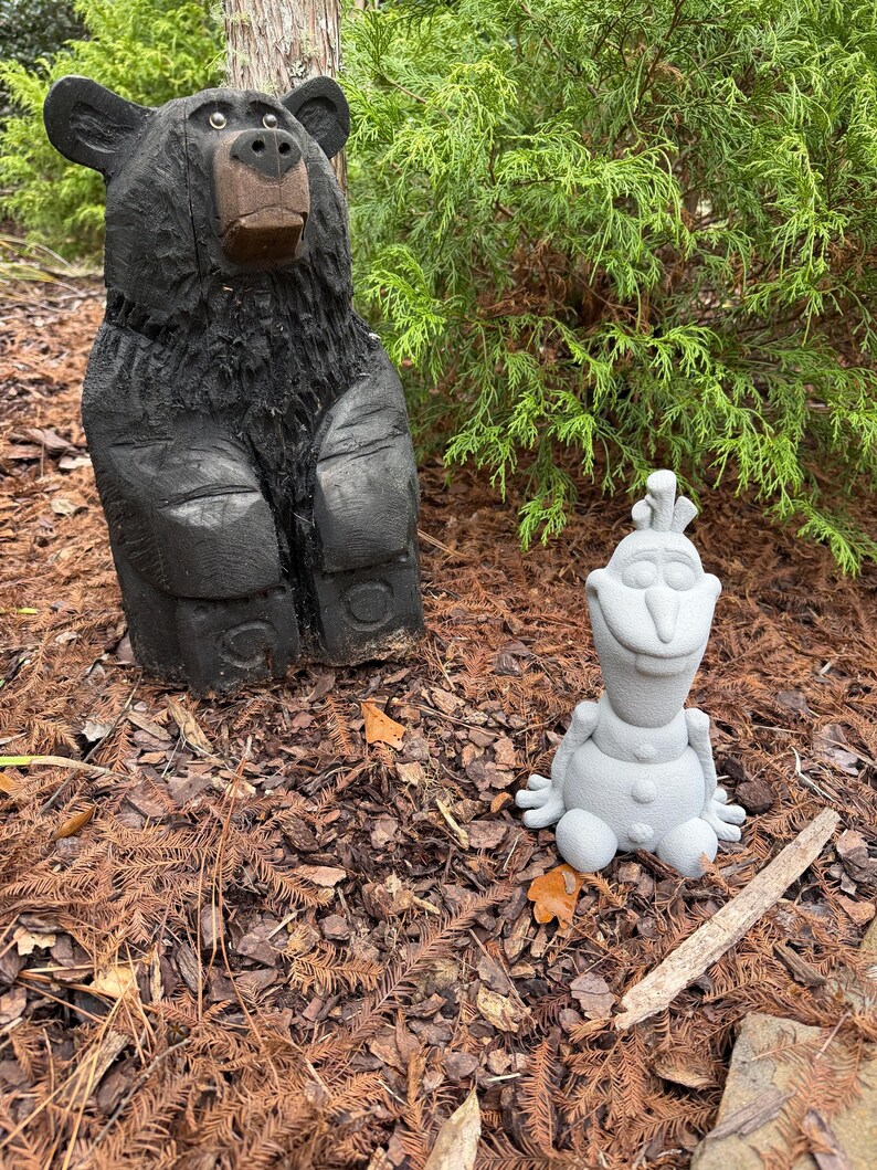 Disney OLAF Frozen Garden Flower Statue Modern Outdoor Decor Character ...