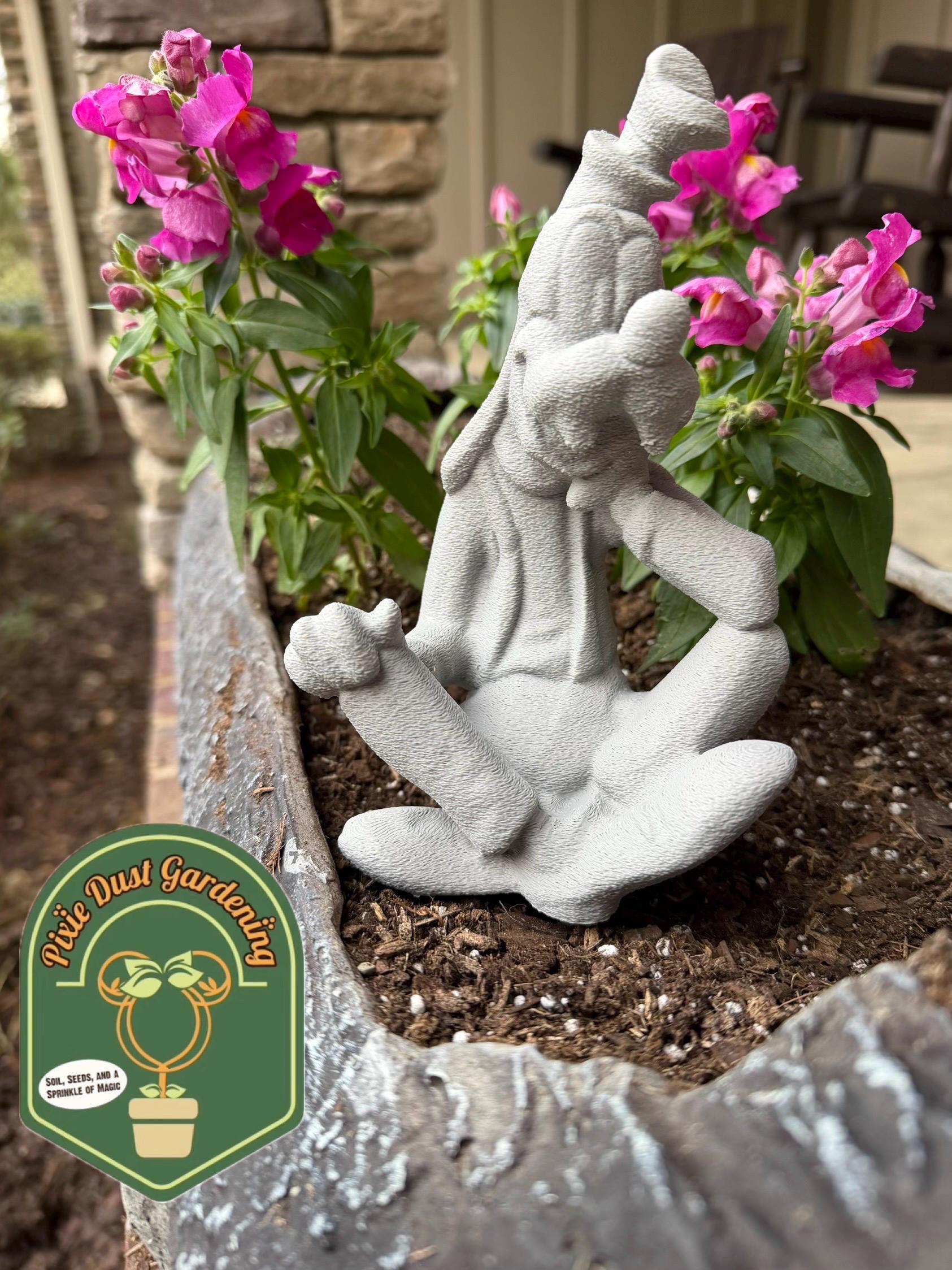 Goofy Garden Statue: Decor Flower Magic Characters Disney Epcot ...