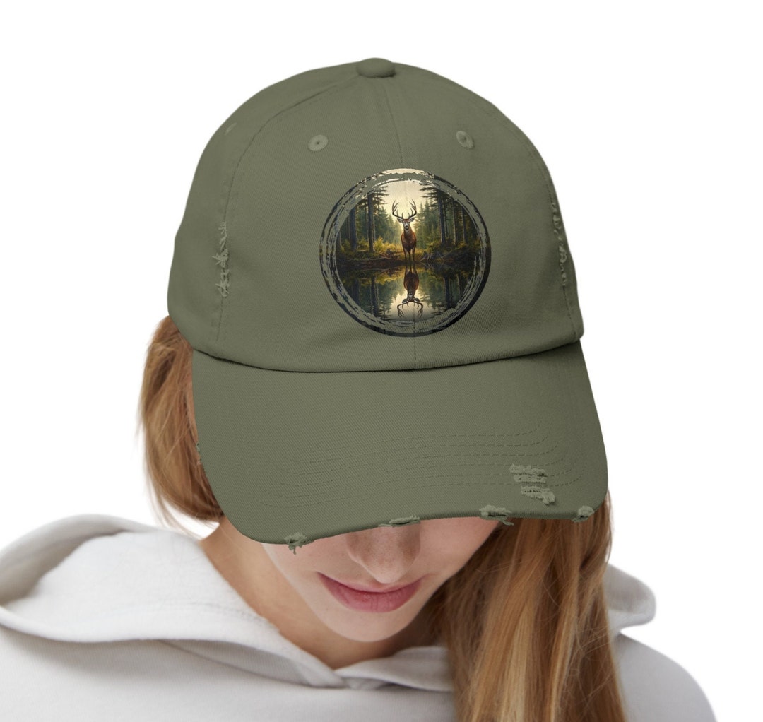 Whitetail Water Reflection Trophy Buck Deer Hunting Unisex Distressed ...