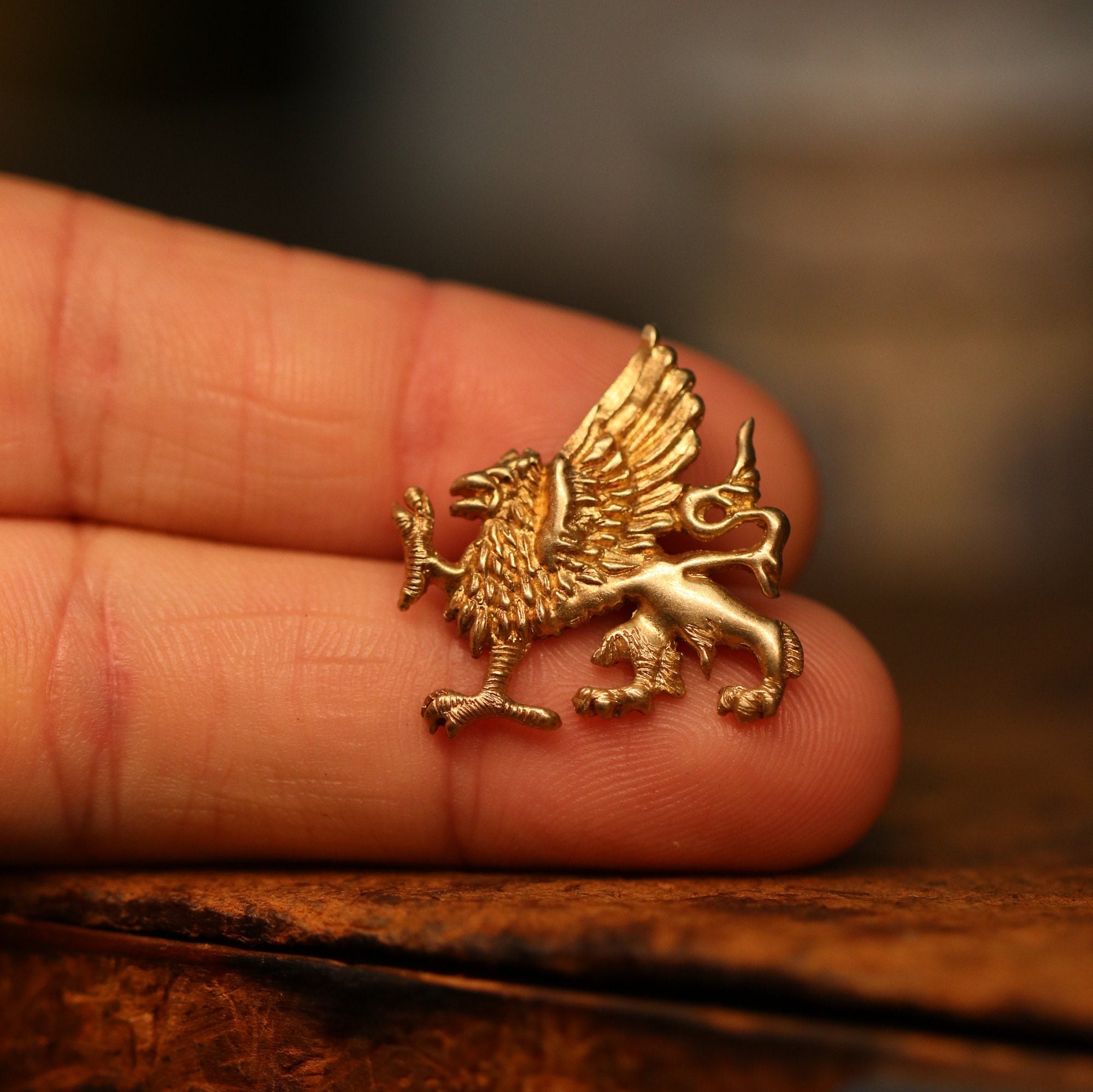 14K Yellow Gold Griffin Coat of Arms Pin/pendant Men's Suit Lapel Pin ...