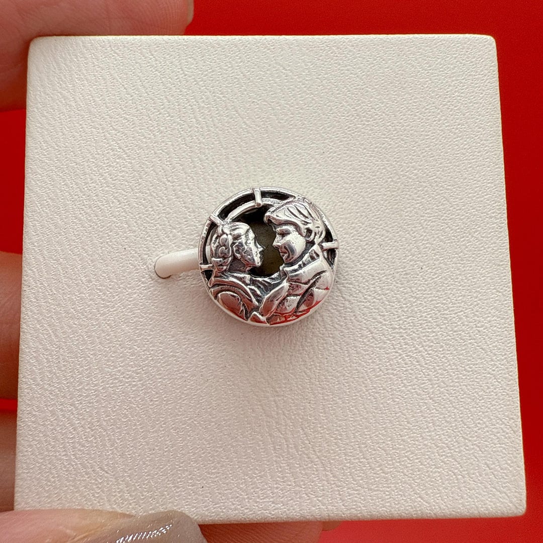 Han Solo & Leia Kiss Charm,charm for Bracelet - Etsy