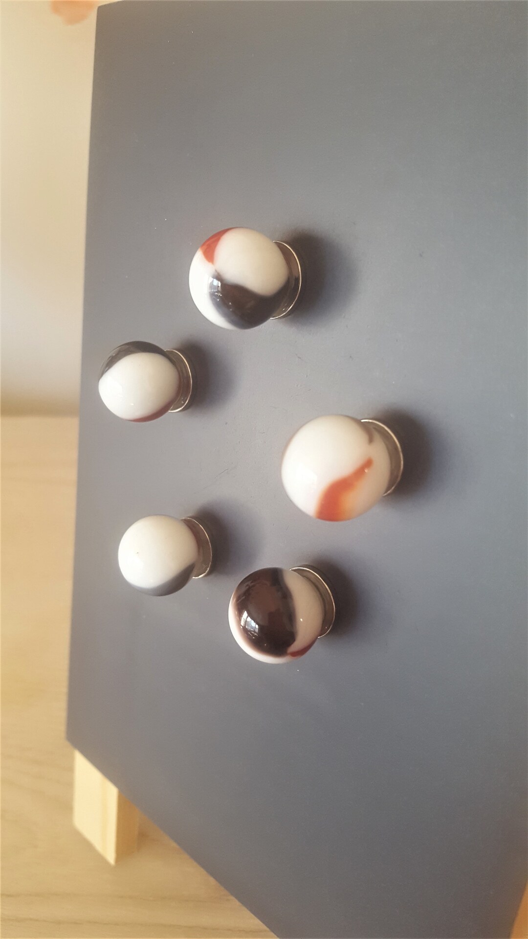 White Marble Magnet With Red and Brown Swirls. Strong Magnet Set of 5 ...