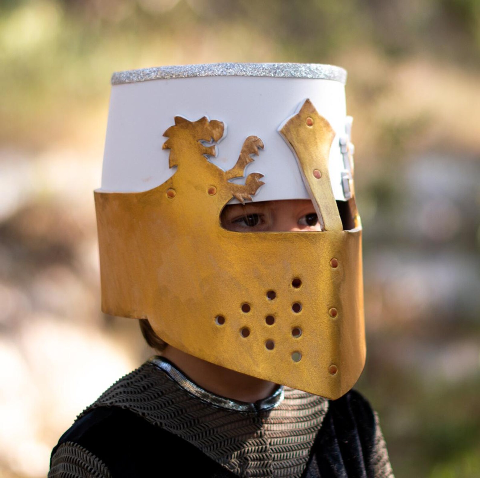 Knight Helmet Gold Lion | Great Helm Style Costume | Kid Size 50cm, 19 ...