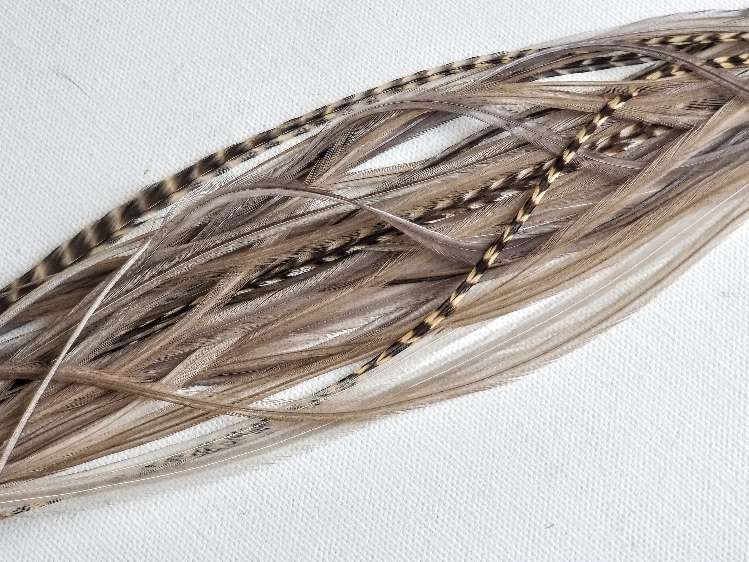 YUMMY SILVER Skinny Feathers 5 Beads Long Hair Feathers - Etsy Canada
